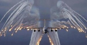 【Angel Decoy】輸送機が敵の攻撃から身を守るためにデコイを発射する瞬間 - こぐま速報